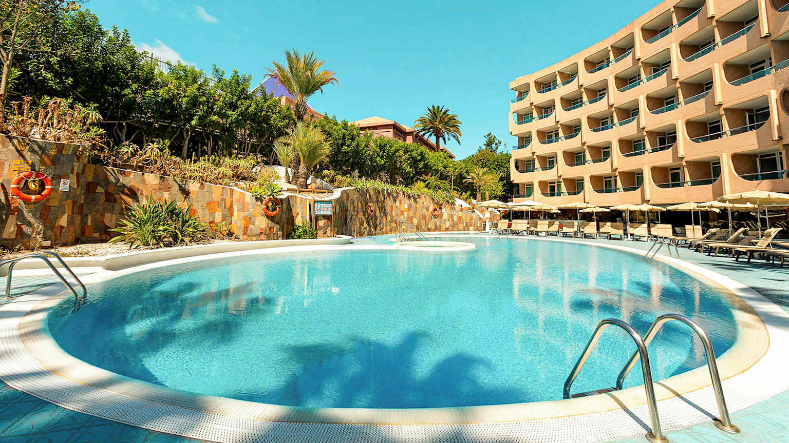 Paketresor med flyg och hotell - Boka här