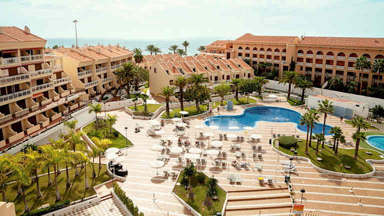 Paketresor med flyg och hotell - Boka här