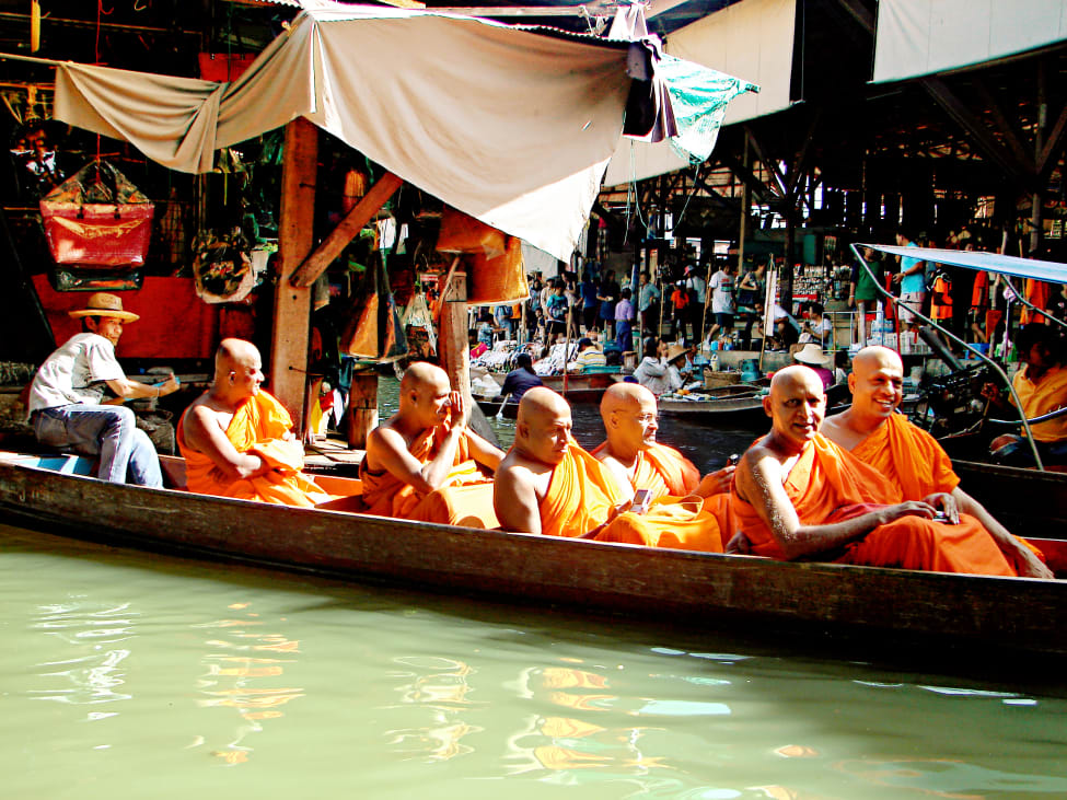 Munkar i Thailand, del 4 i Thailands tradtioner | Ving